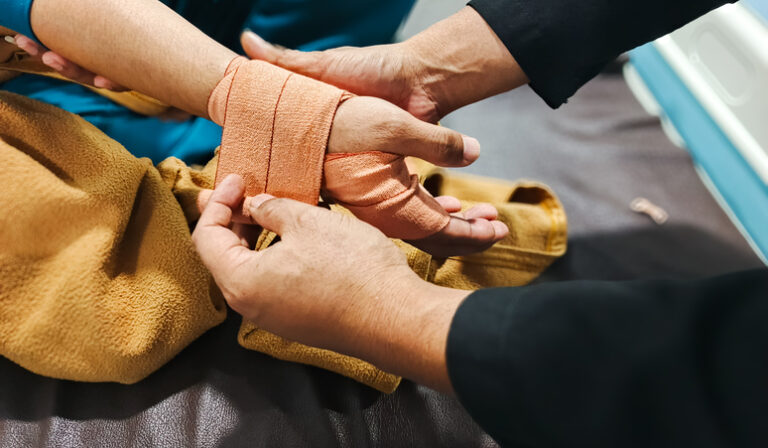 What To Do Right After a Volunteer Gets Hurt - VIS Volunteers